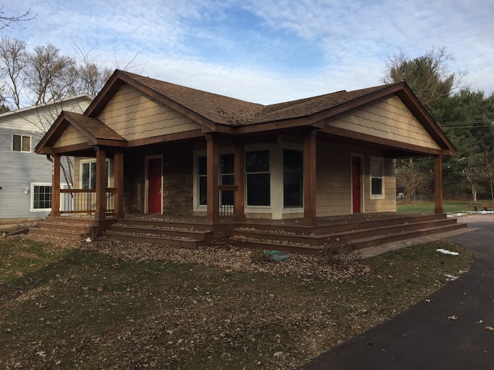 Home / Cottage By The Lake - White Bear Lake, MN
