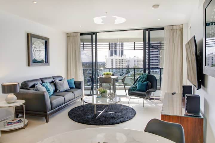 Beach Holiday @ Oracle Level 7 - Broadbeach