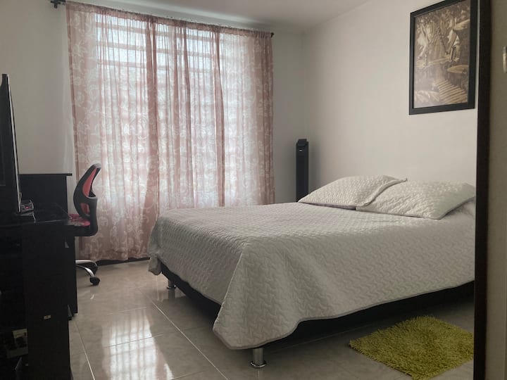 Habitación Con Baño Privado. - Palmira