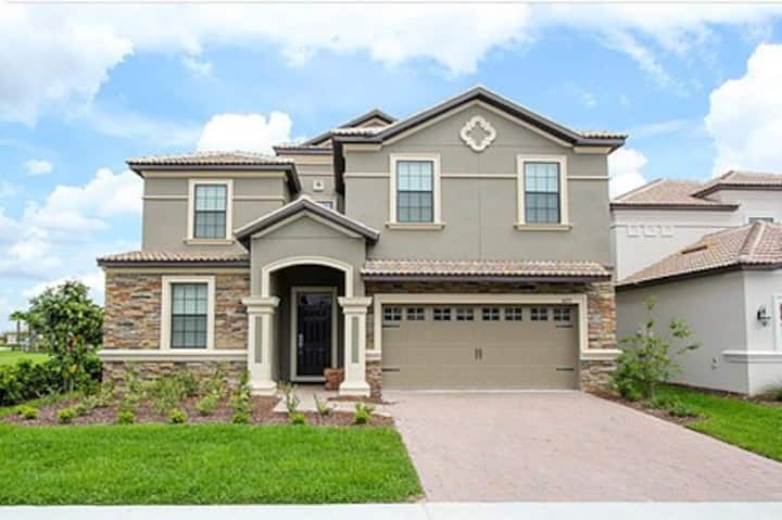 Orlando Rent A House - Maui - Davenport, FL