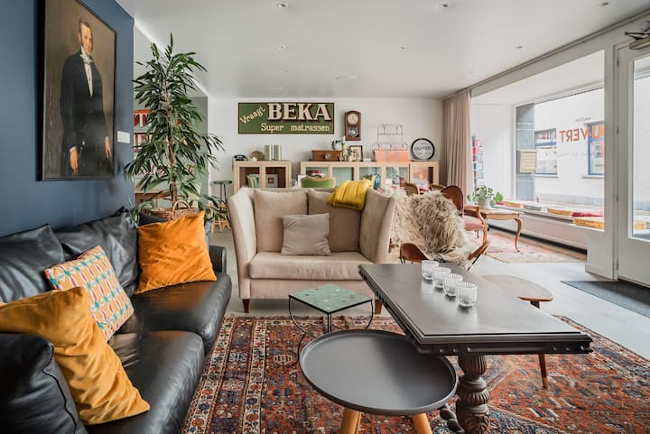 Logeren In Een Dorpswinkel Vol Vintage En Design - Bruges