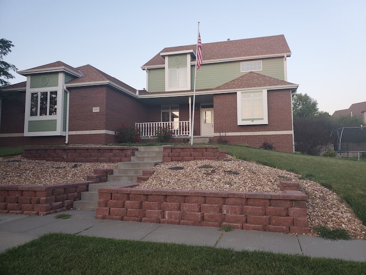 Entire  4200 Sq Ft Southeast. Great Neighborhood. - Lincoln, NE