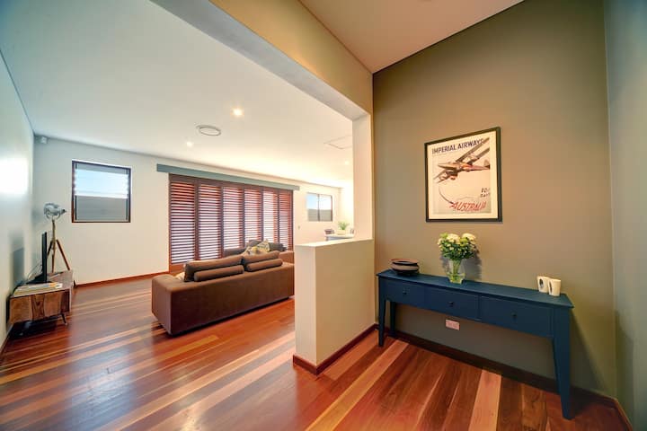 Executive 2bd Apartment- Stones Throw From The Cbd - Brisbane