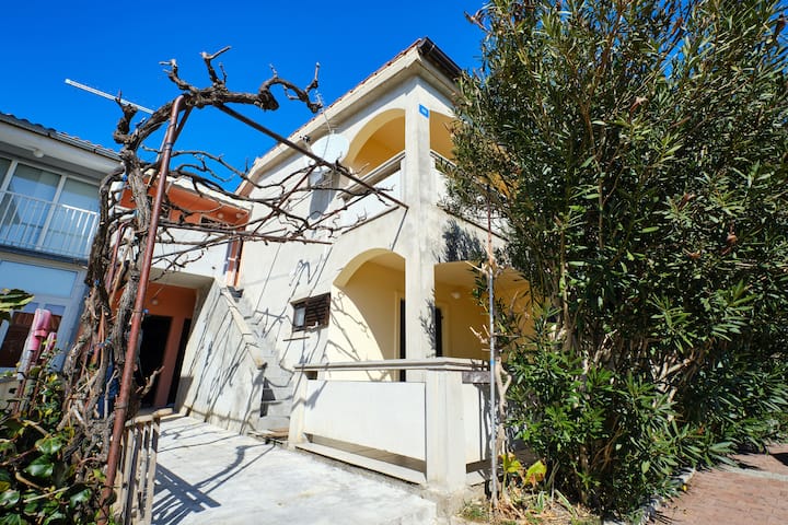 Cosy Apartment On The Island Vir - 1st Floor (2/3)