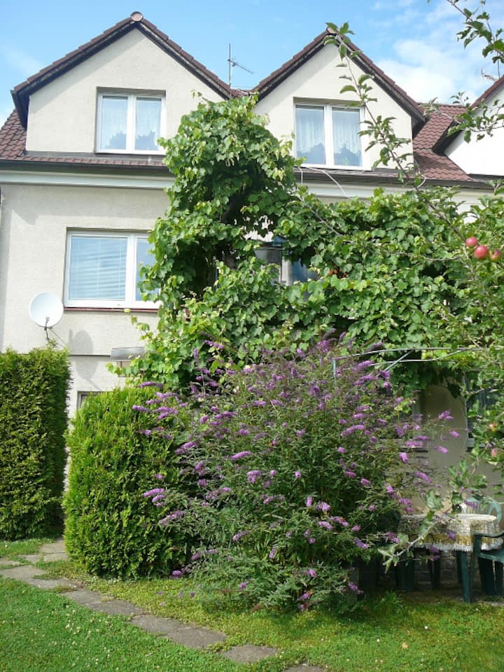 Apartment Milan - Prague Václav Havel Airport (PRG)