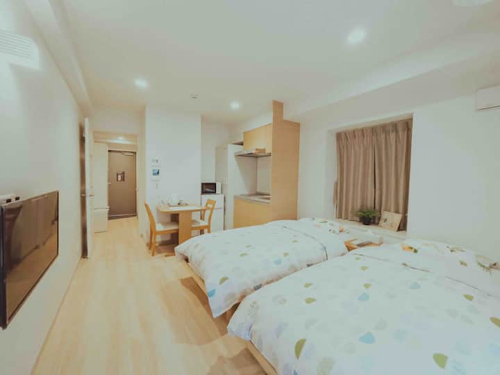 301/大阪人气景点黑门市场步行1分钟，日本桥、难波、心斋桥、道顿堀都在步行圈内 - Osaka