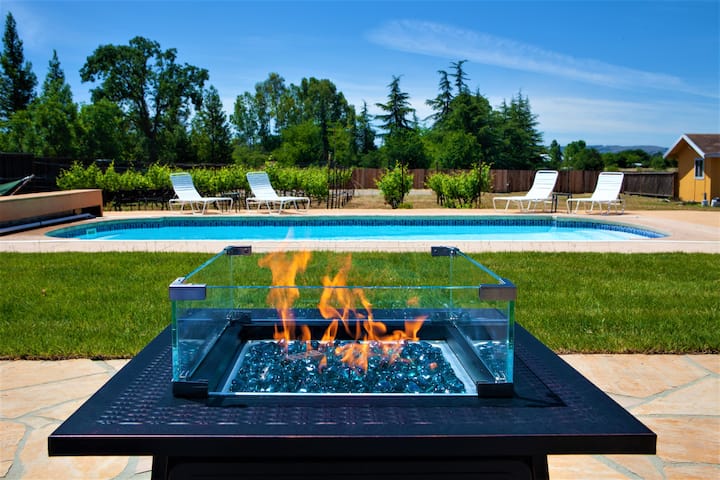 Sonoma Country Cottage W/ Pool, Spa, & Bocce - Sonoma, CA