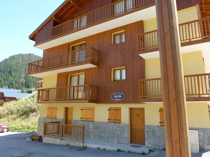 2 Bedroom Apartmt In 3* Chalet, Central, Nr Piste - Aussois