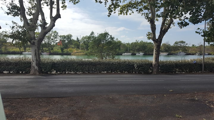 Maison Sur Les Berges De L'hérault - Vias