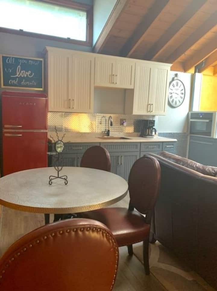 Classy New Furnished Private Apt & Full Kitchen - Rancho Santa Margarita, CA