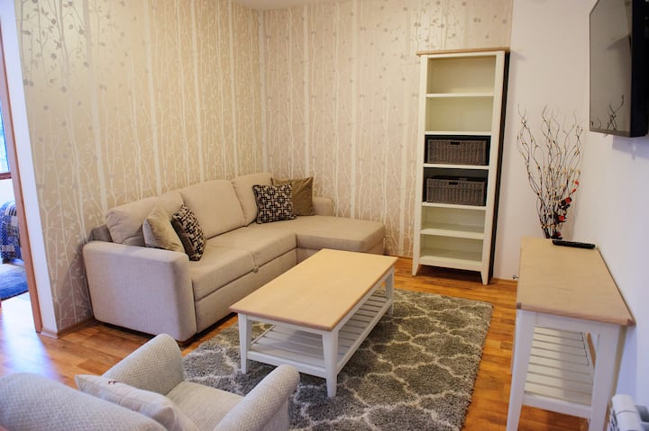 Stylish Ski In & Ski Out 2-bedroom Apartment - Bansko
