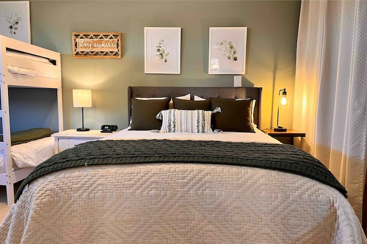 Walk To Ski Slopes, Sleeps 6 - Banner Elk