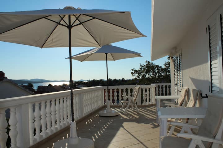 Perfect Apartment For Two - Pirovac