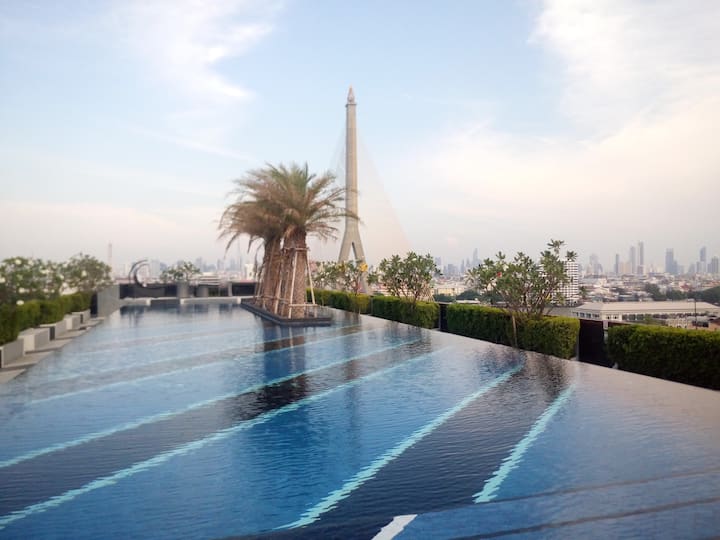 Cozy Place With Rooftop Swimming Pool - Bangkok