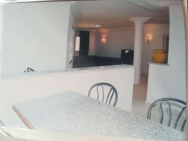 Maison à Deux éTages, à 200m De La Plage - Djerba