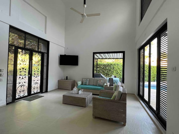Spectacular House With Private Pool. - Girardot