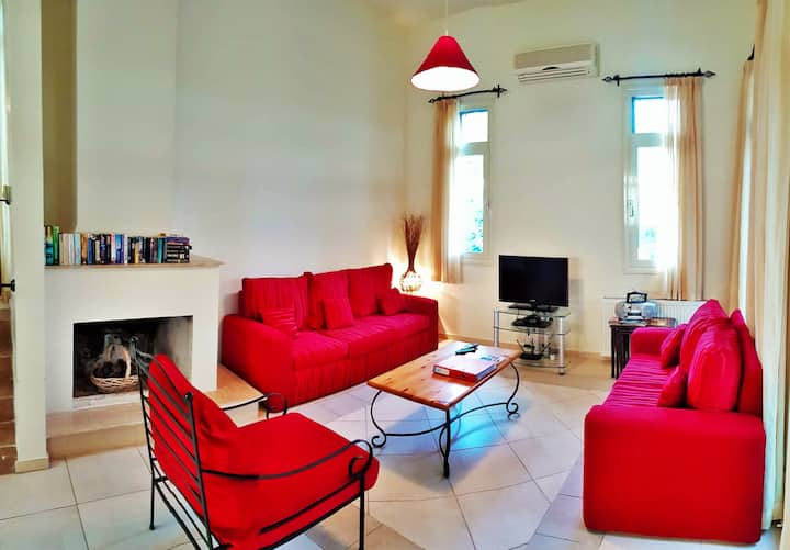 Beautiful Contemporary Villa With Private Pool - Zypern