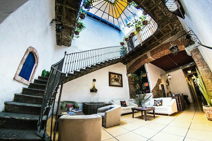 Cozy Building In Puebla Center In Private Room ! - Puebla