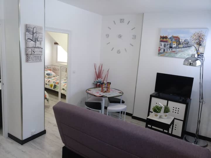 Tranquilo Barrio Residencial (10" Centro En Coche) - Alagón