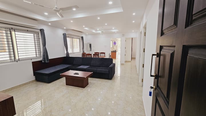 Chippy Apartment 3br@velachery No.16 - Chennai
