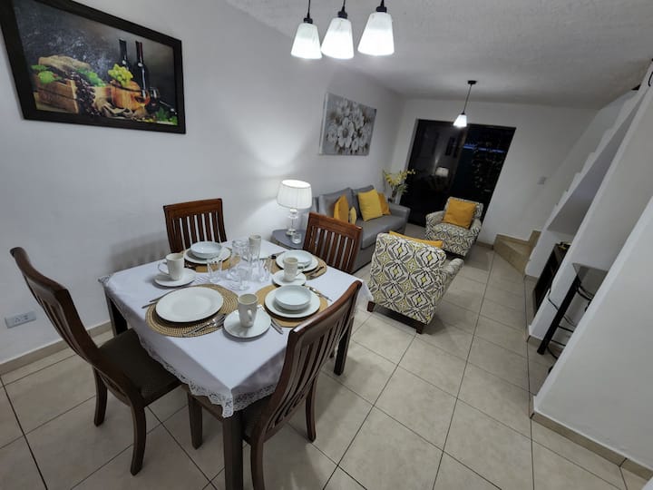 Casa Completa Cerca Del Centro De Santa Tecla - El Salvador