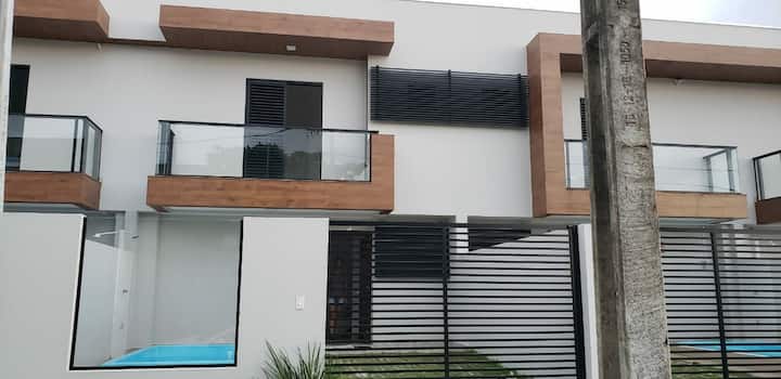 Vista Para O Mar!
Imóvel Novo!
Piscina P C/hidro - Guaratuba