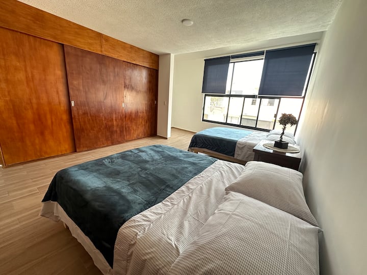 Casa Grande Con Terraza Todos Los Servicios Cu/uvp - Puebla