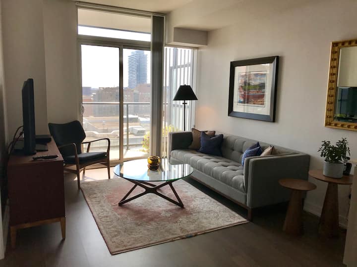 Boutique Condo Steps From The St. Lawrence Market - トロント