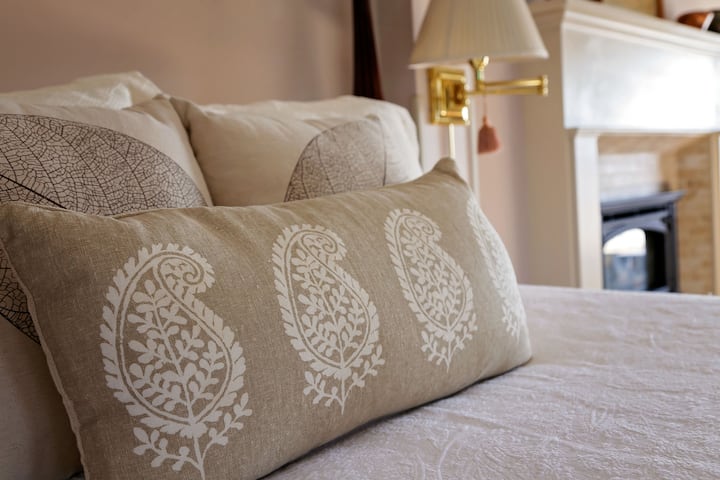 Romantic Suite- No Cleaning Fee - Wisconsin