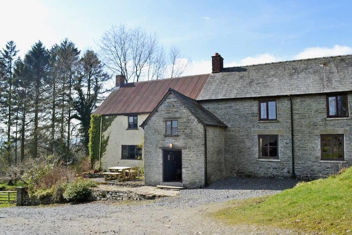 Trowley Farmhouse: Family Farm - Pays de Galles