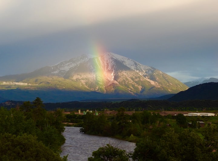 The Birds Nest. River Front & Mt Sopris Views - Carbondale, CO