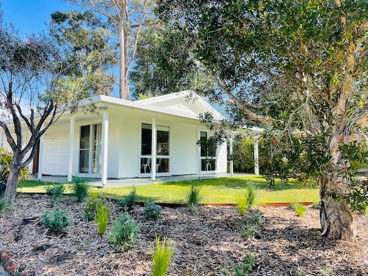 Sea Salt & Sage - Relaxing Coastal Escape - Ulladulla