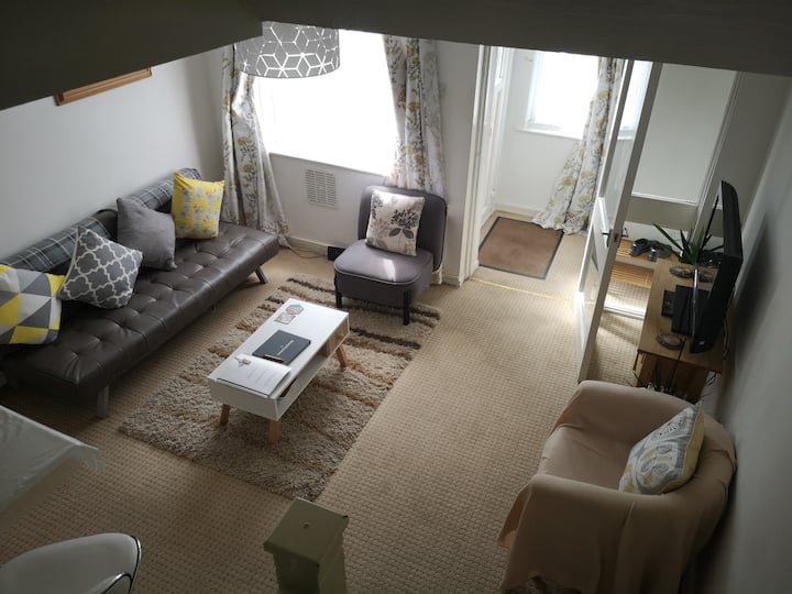 Immaculate & Peaceful House Close To Heathrow T5. - Slough