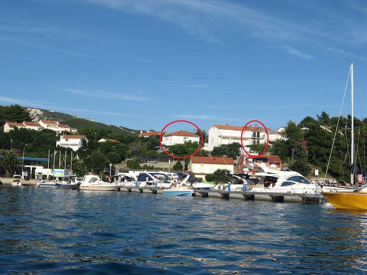 Apartment With Old Town View - Rab