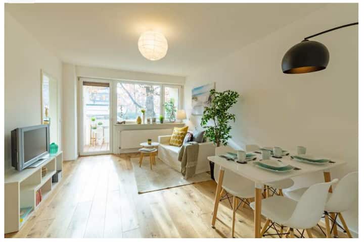 Neu: Luxussanierte, Zentrale Traumwohnung Langzeit - Munich