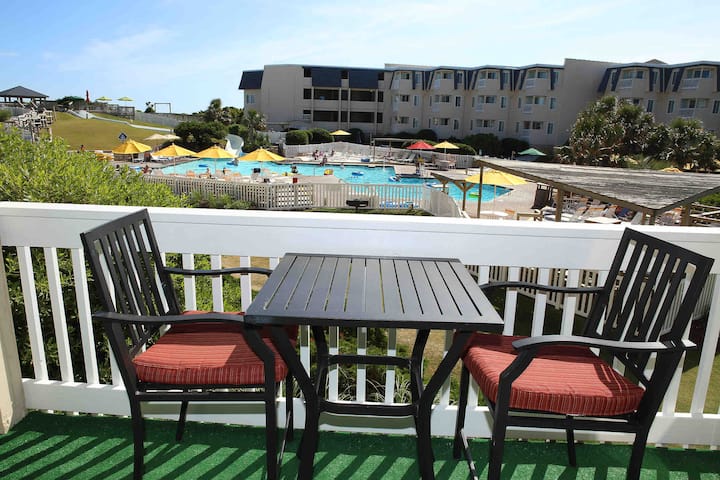 Ocean Resort & Family Oasis
Steps To The Beach! - Atlantic Beach, NC