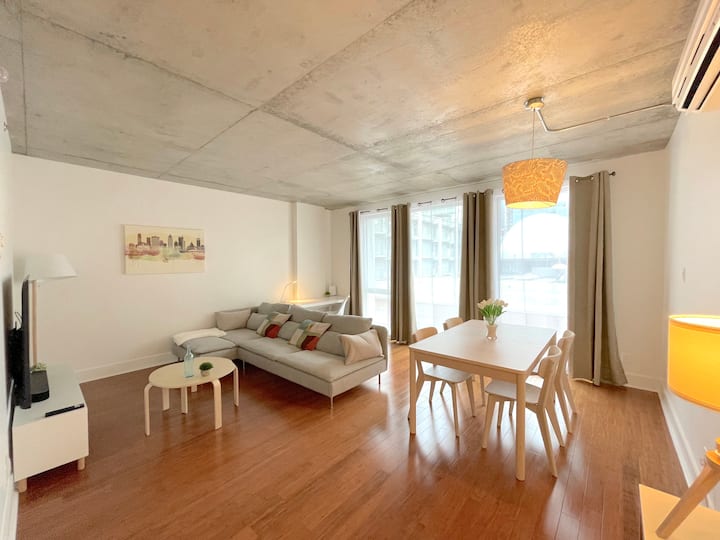 Business Condo Montreal Downtown - Brossard