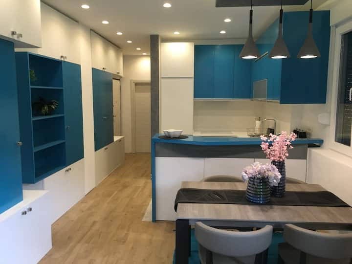 Blue Bay Apartment, Family-friendly - Kotor