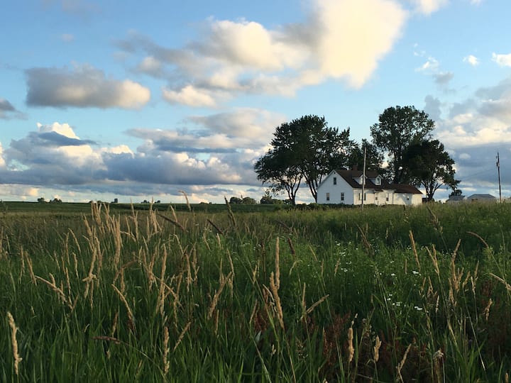 The Barnswallow Cottage - Beacon, IA