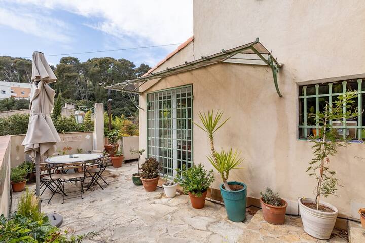 Maison De Charme à 10 Min Des Plages Avec Parking - Cassis