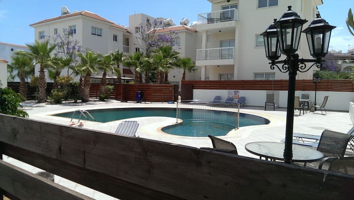 Modern 2 Bdm Apartment By The Sea-communal Pool - Nissi Beach