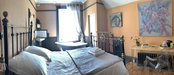 A Private Suite With Sea View Minutes To The Beach - Hastings