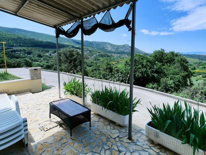 Guesthouse With Great View In Peacefull Area -Star - Split