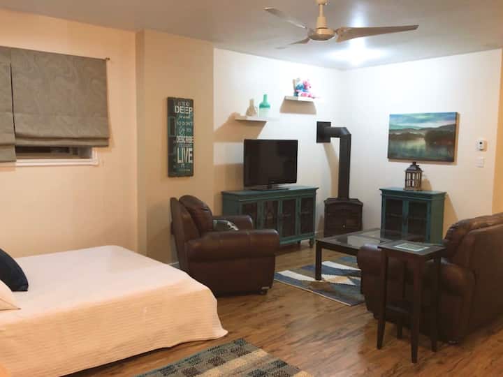 Private Studio Near Sauble Beach & Trails - Sauble Beach