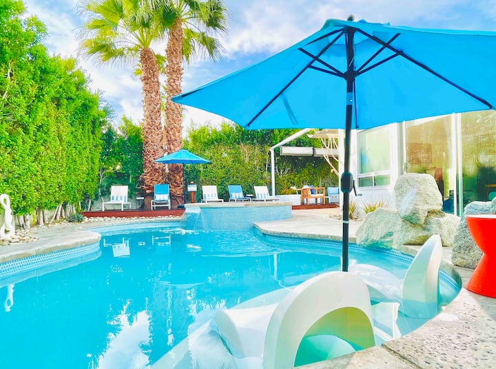 Artsy Modern Pool Home With Private Casita - Palm Springs, CA