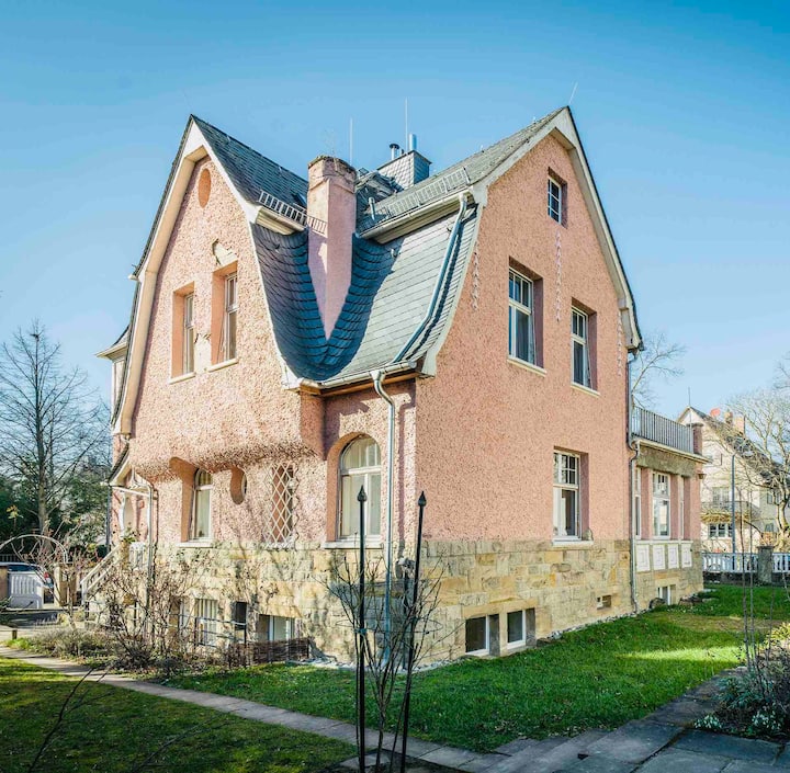 Villa Rosa - Close To City Center - Wiesbaden