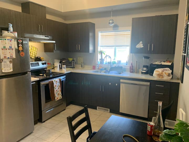 Cozy Private Room - Minutes To Falls - St. Catharines