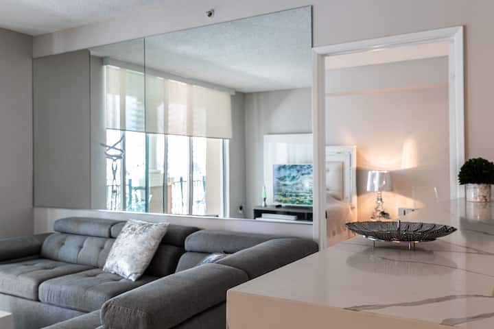 Luxury Kingdavid 2+den/2e*kingbed*best Location - Sunny Isles Beach, FL