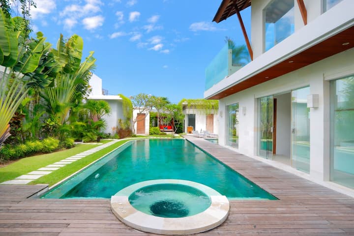 Villa De Luxe De 4 Chambres K-mea Au Cœur De Seminyak - Australie