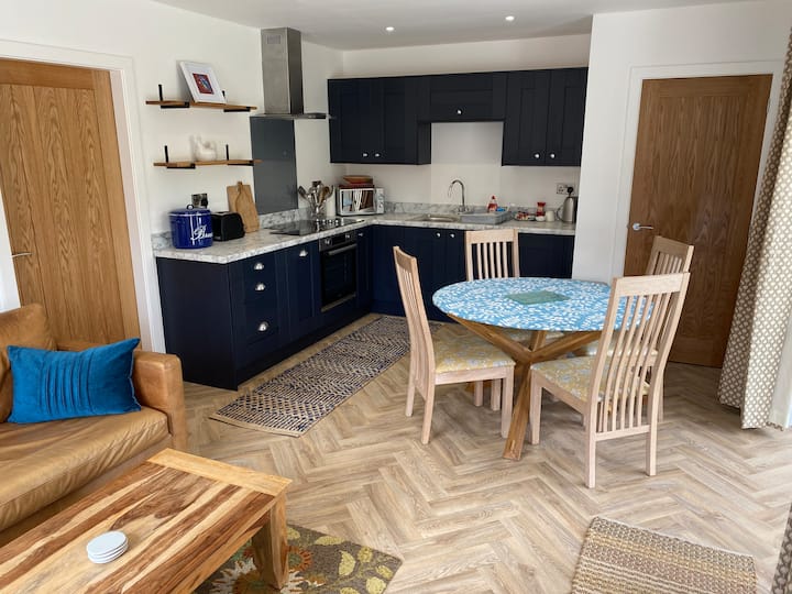 Stylish Farm Apartment - Harlech